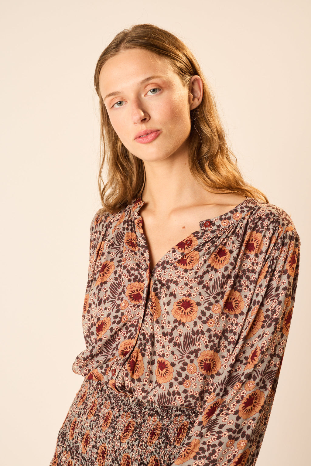 Natalie Martin Tolan Shirt - Vintage Flowers Slate – Quattro Tizi